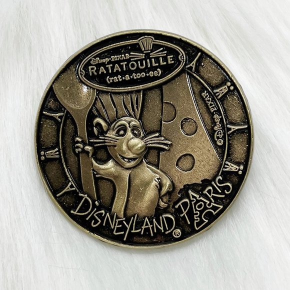Disney | Jewelry | 525 Disneyland Paris Ratatouille Remy Pin | Poshmark